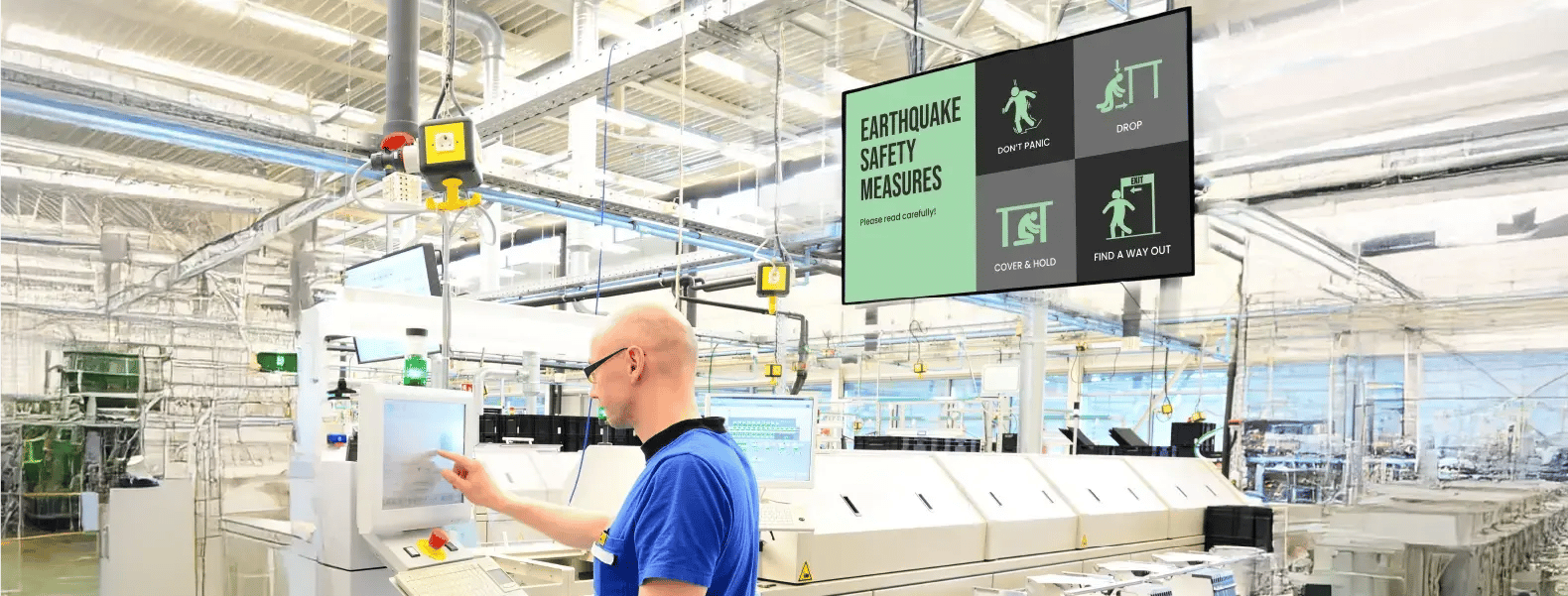 How Digital Signage Improves Warehouse Operations Management